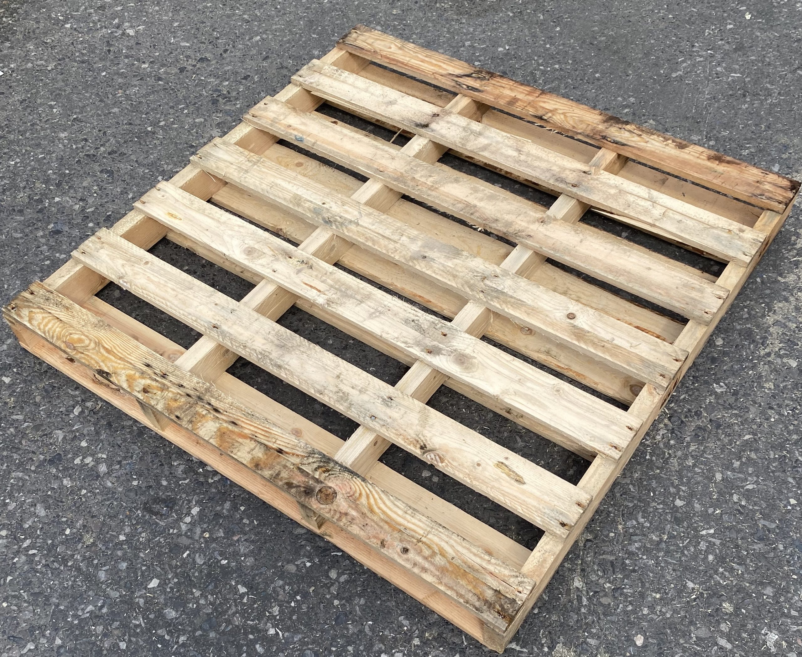 USED WOODEN PALLET CP3 - Associated Pallets